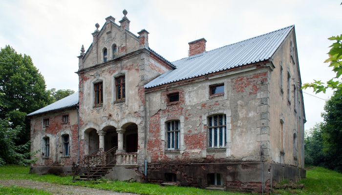 Nieruchomości zabytkowe i stare domy na sprzedaż Stan dobry 2023